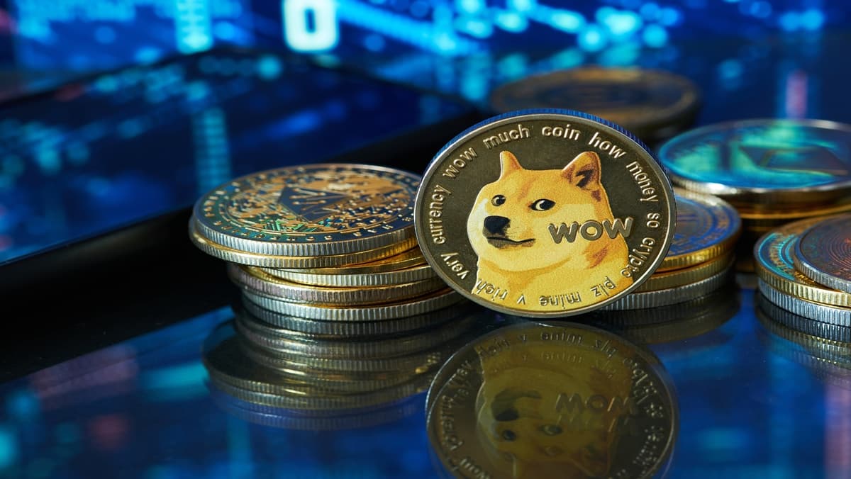 Dogecoin Menembus Pola Rising Wedge, Setup Fibonacci Menunjuk Target $1 ...